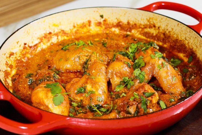 Chicken with spinach - Astral Chicken